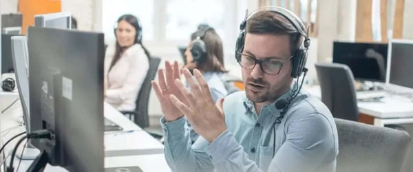 How to Handle Angry Customers in Call Centers - Scorebuddy