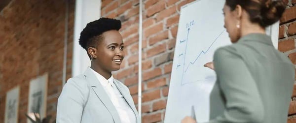 Customer Service Coaching: 6 Strategies to Use - Scorebuddy